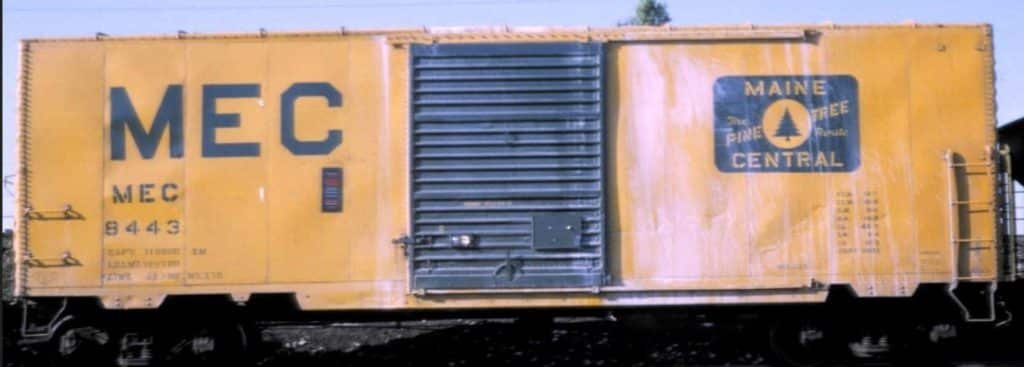 F-131 – Maine Central Yellow 40′ Boxcars w/Green dr. – Highball Graphics