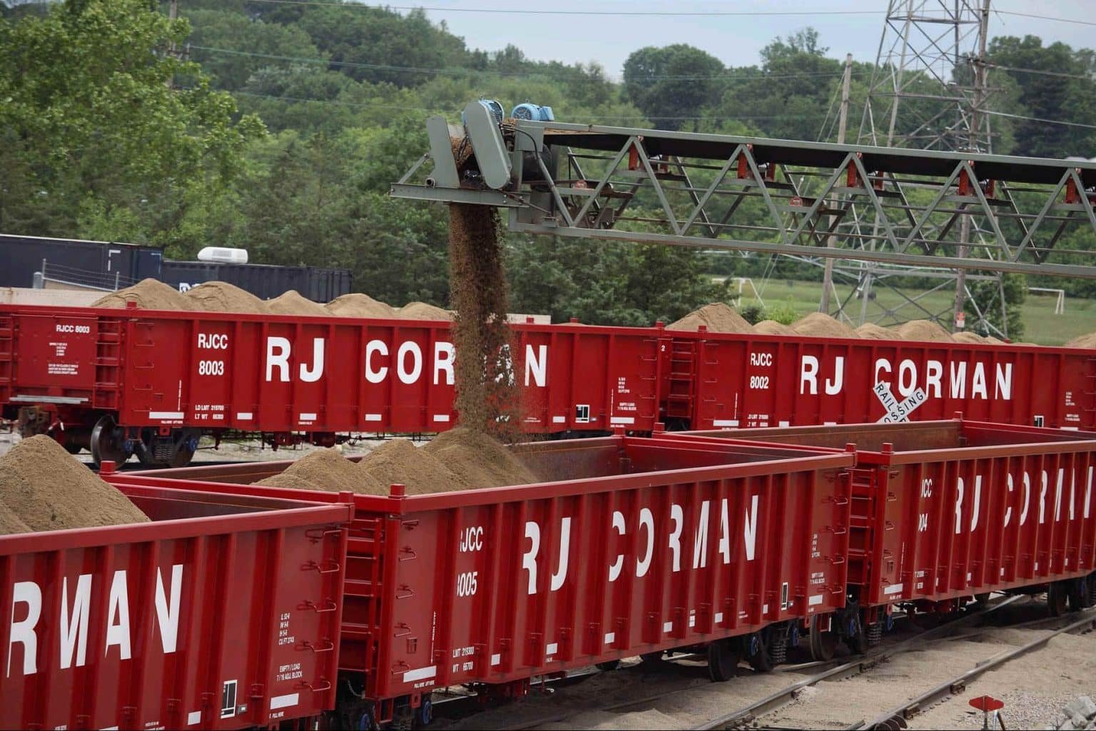 F-268 – RJ Corman 8000 Series 53′ Mill Gons – Highball Graphics