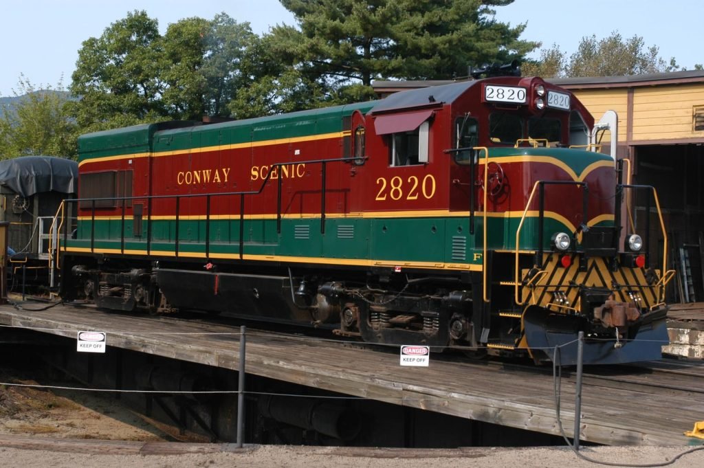 L-212 – Conway Scenic U23b #2320 – Highball Graphics