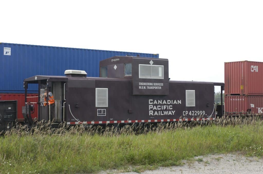 F-211 – CP Rail MOW Cabooses – Highball Graphics