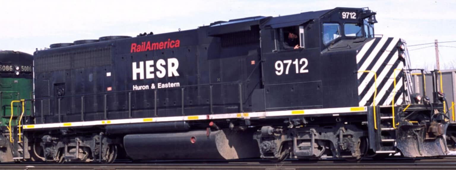 L-387 – Huron & Eastern Black Hood Units – Highball Graphics